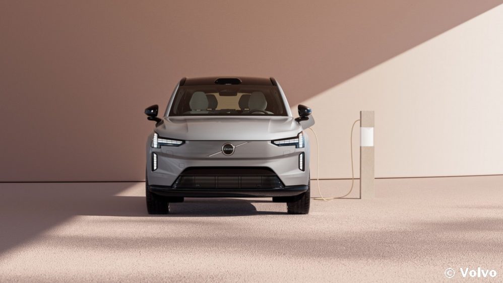 Volvo dévoile l’EM90, un grand monospace 100% électrique