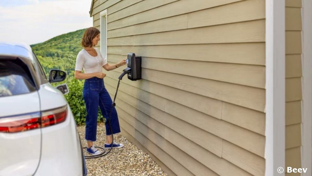 Beev lance une offre pour la recharge des voitures de fonction